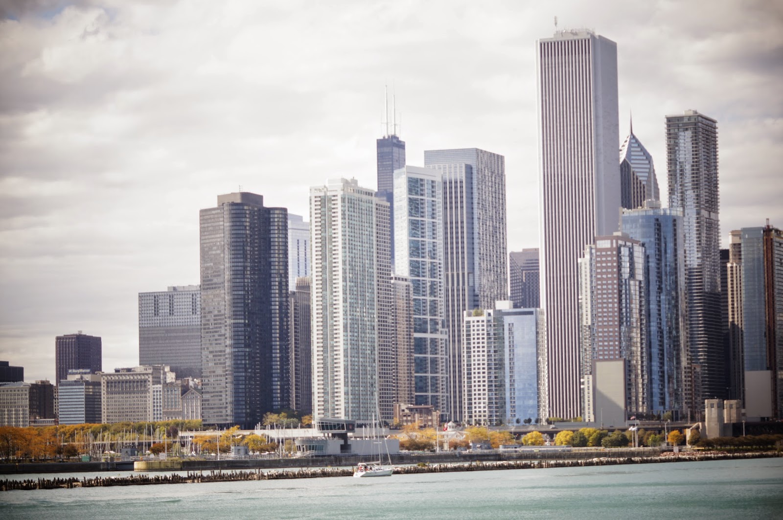 51 Chicago buildings royalty free pictures without watermark