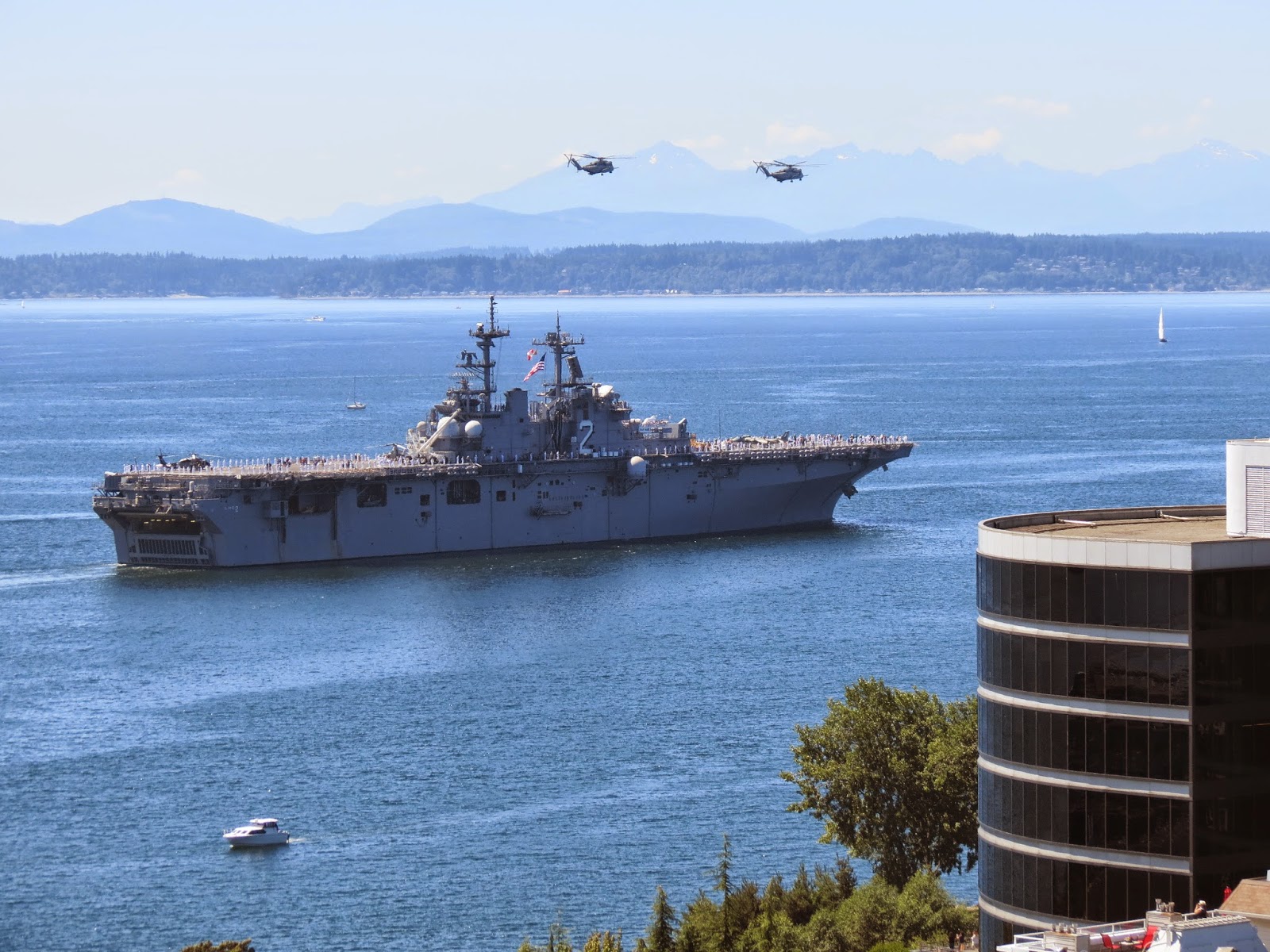 S/V Wand'rin Star: USS Howard DDG-83 at Seafair