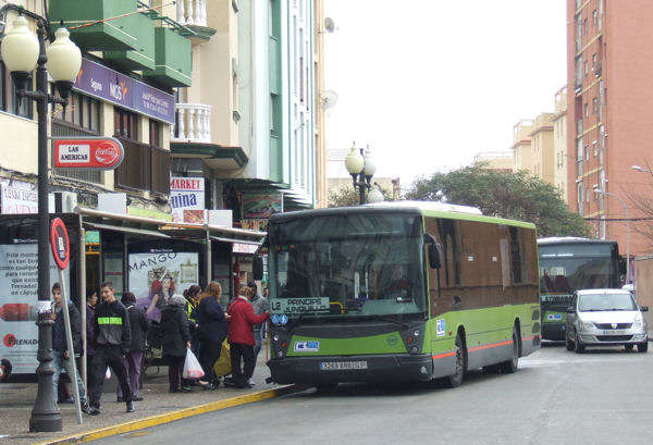 Random streets: La Línea, Spain