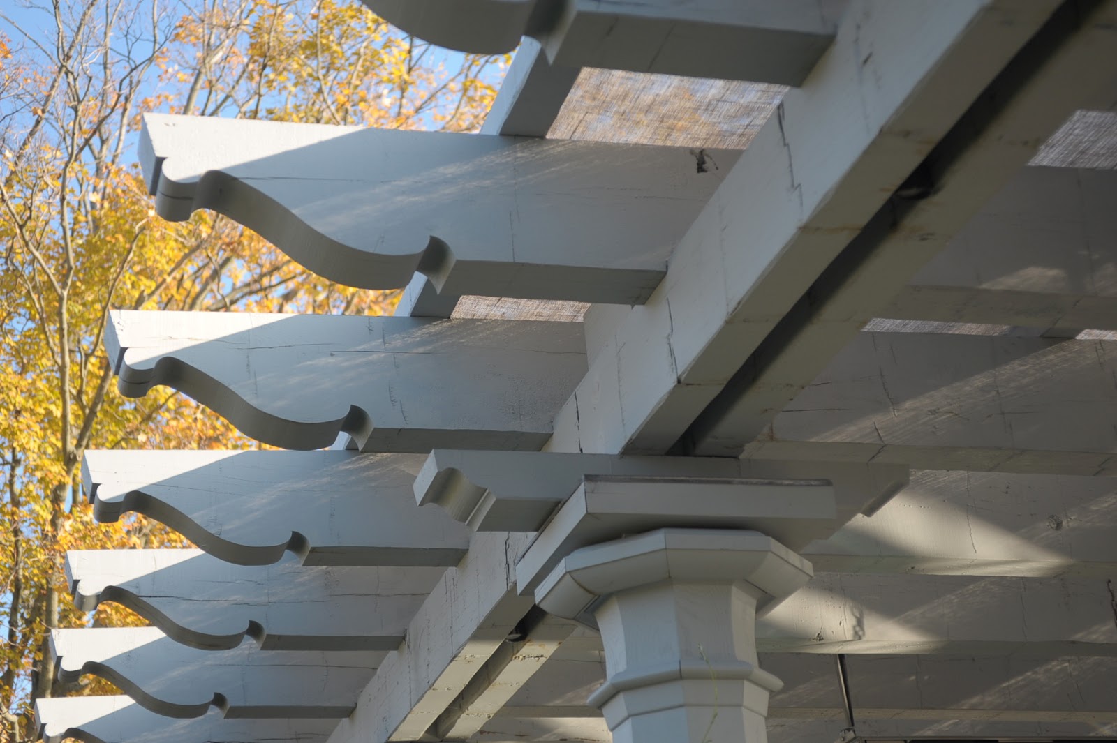 Timber Frame Design: Timber Scroll Work