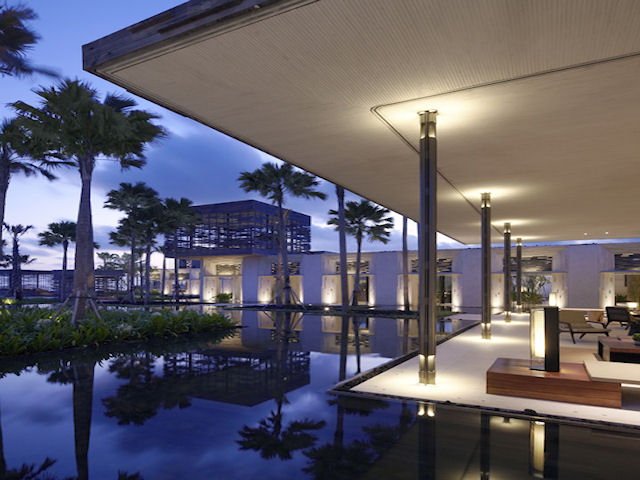 BIOCLIMATIC dsgn: SUSTAINABLE HOTEL BY WOHA