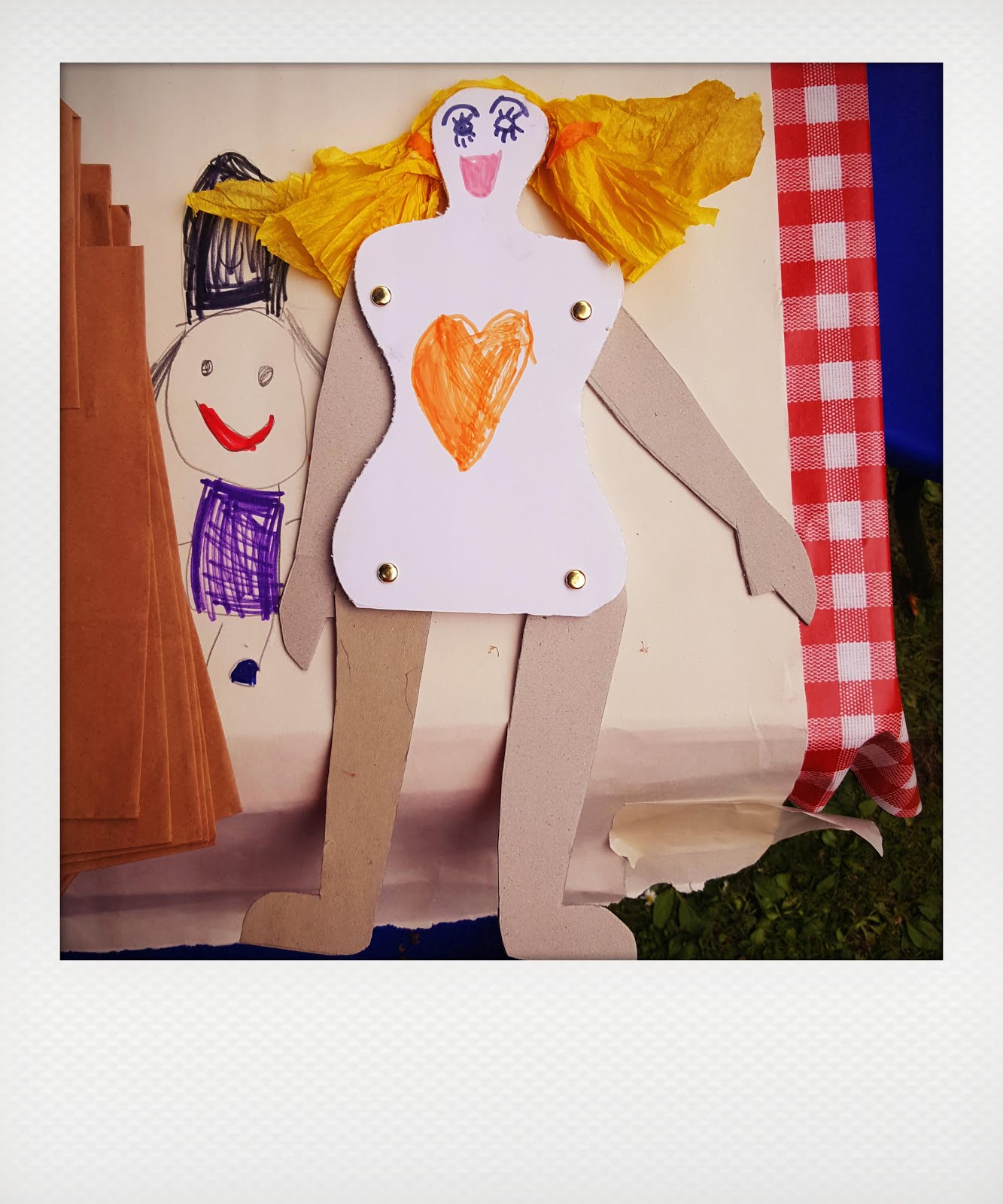 Paper Hat Parties: Party Diary: card puppets