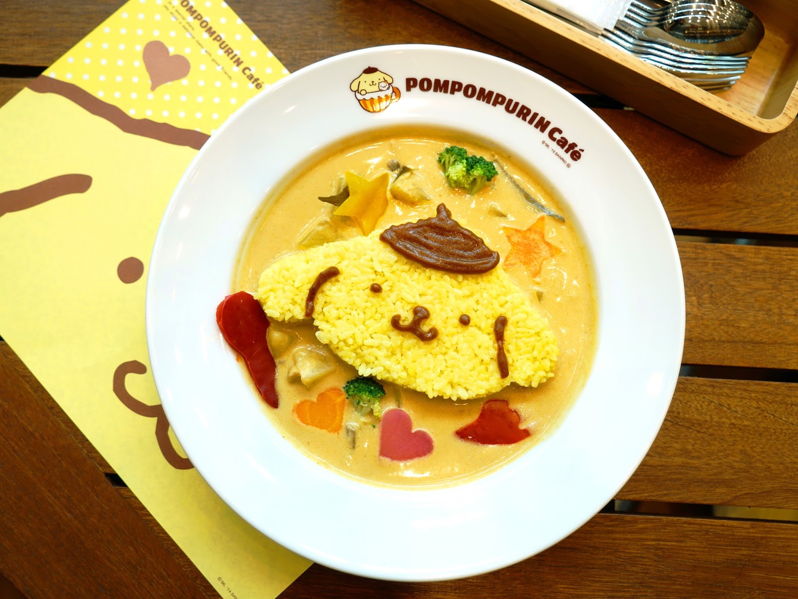 PinkyPiggu: Pompompurin Café Singapore Opens At Orchard Central ...
