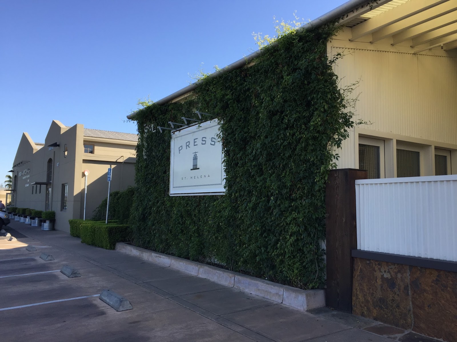 フード＆ワインの日々: ナパ グルメ：お洒落なステーキハウス PRESS Napa Valley（プレス ナパバレー）