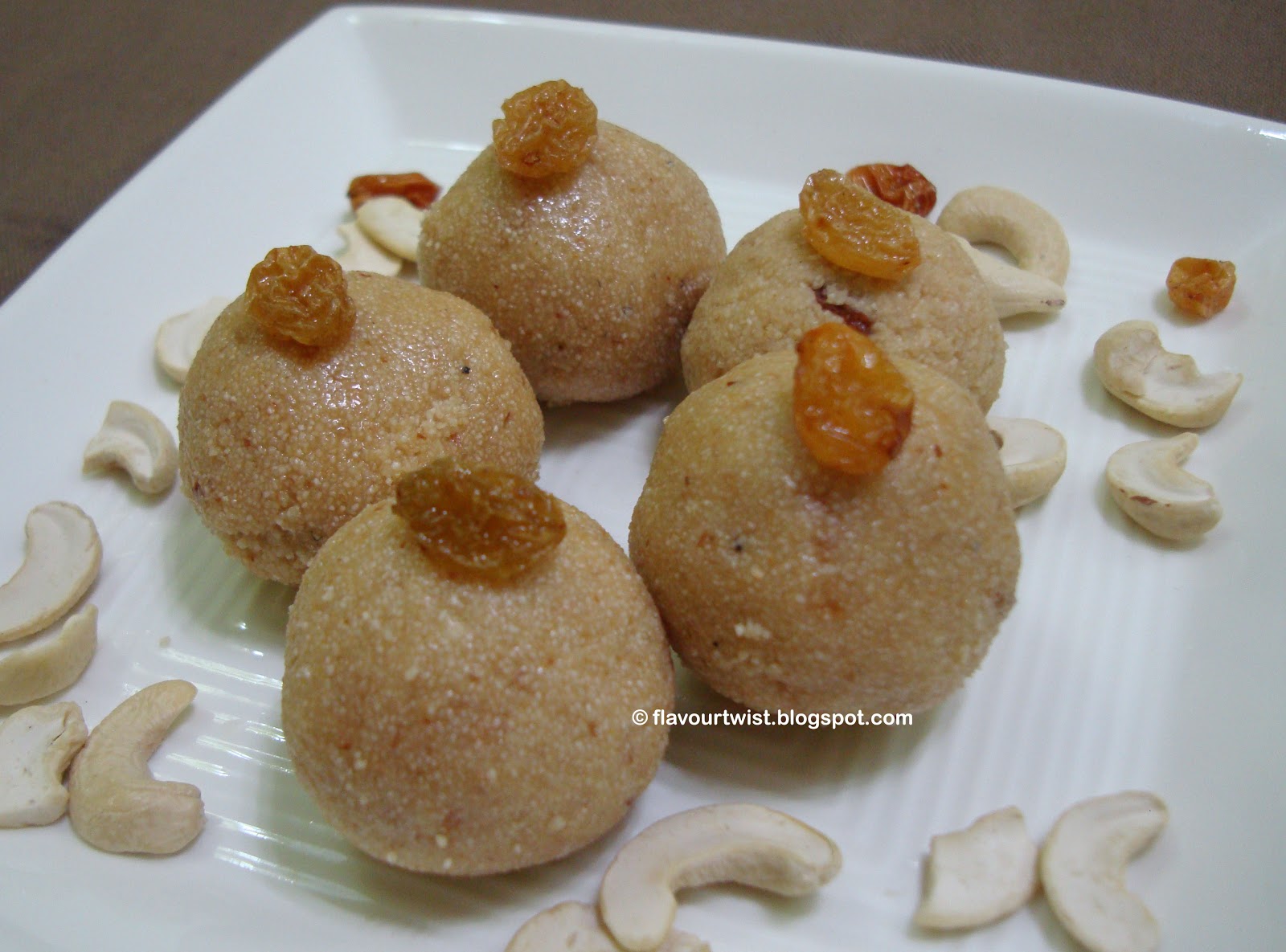Rava Ladoo (Suji Ladoo)