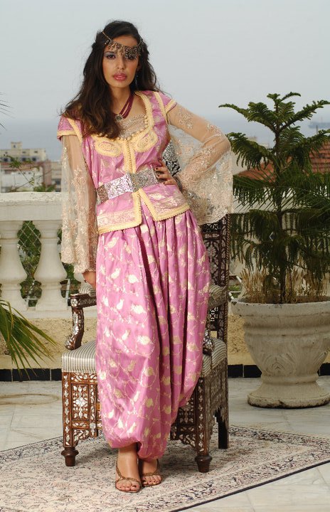 Les Algéroises: La tenue traditionnelle algéroise: Le KARAKOU