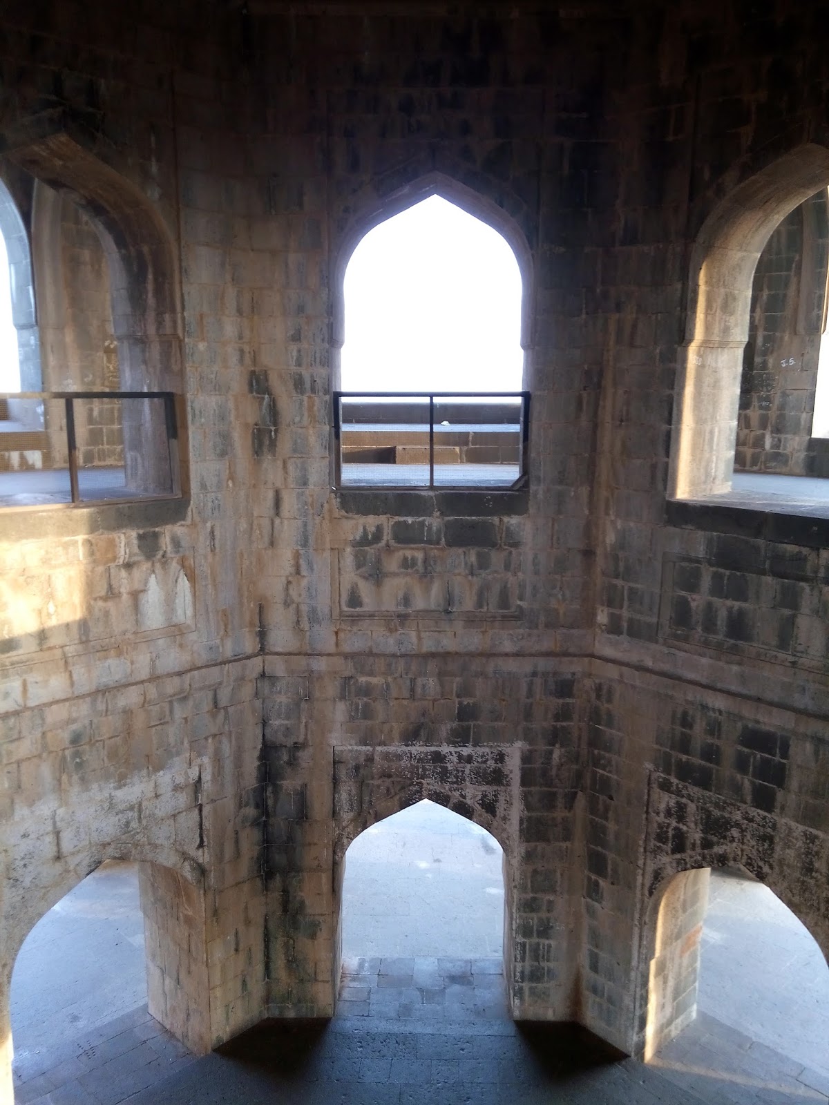 Chand Bibi Tomb in Ahmednagar | The journey of a thousand miles begins ...