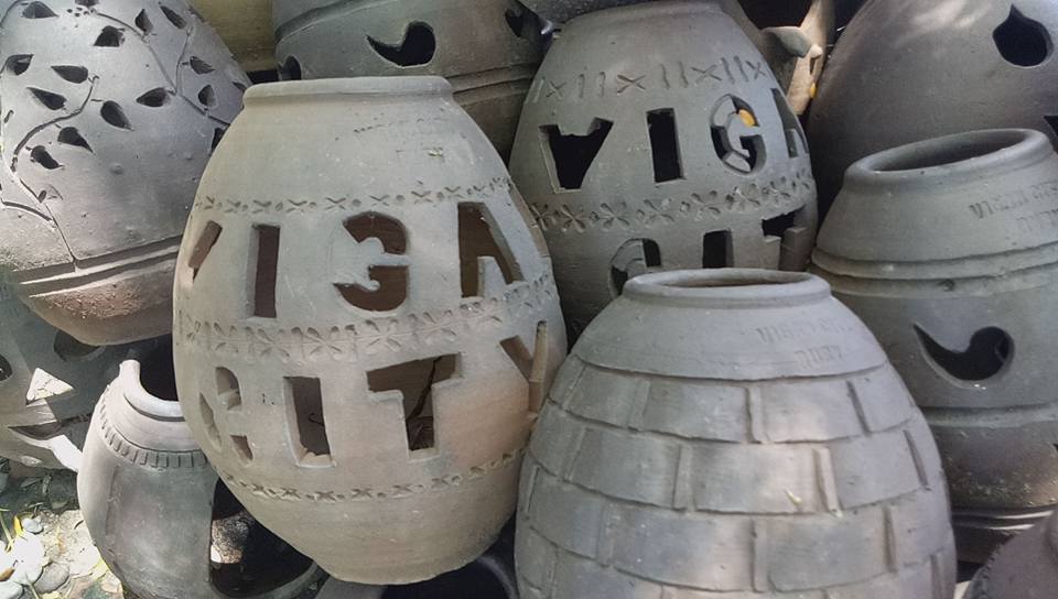 Pagburnayan Pottery Makers of Vigan, Ilocos Sur ~ Wazzup Pilipinas News ...