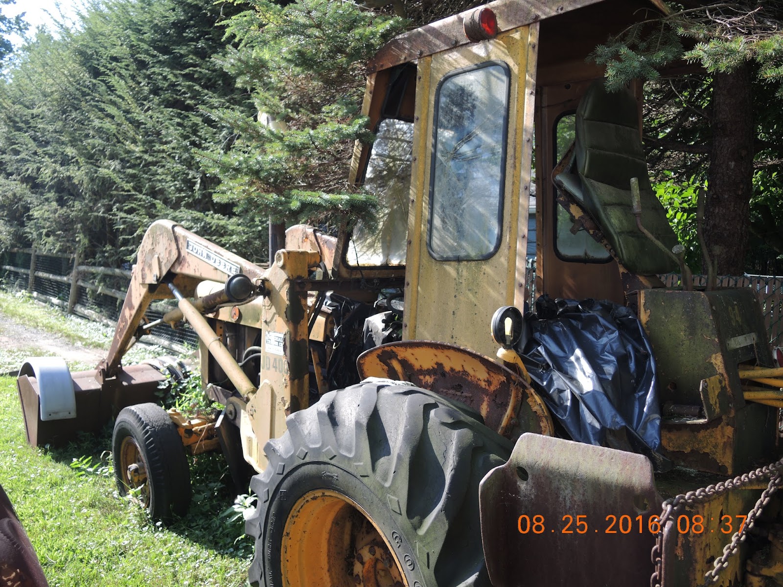 MEC&F Expert Engineers : JOHN DEERE JD-400 BACKHOE LOADER FOR SALE ...