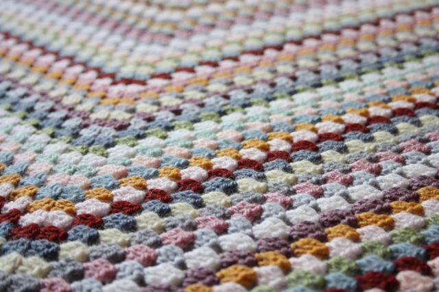 Granny Goes Large - Giant Granny Square