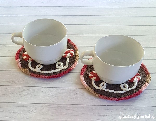Crochet Gingerbread Mug Rugs - Sew Crafty Crochet