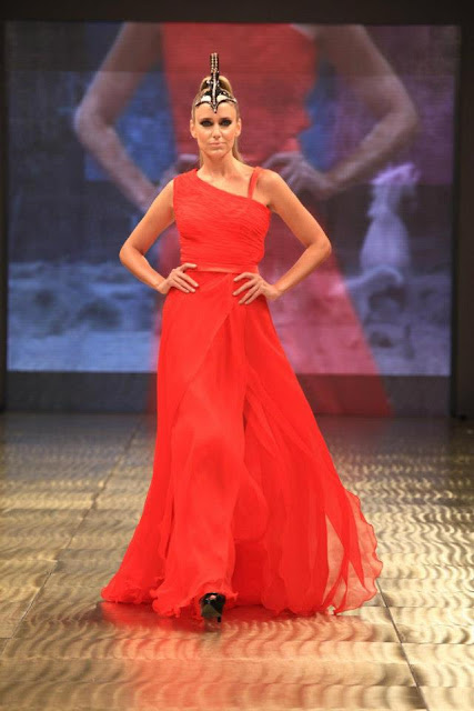 Tendencias by JM: CLAUDIO COSANO.