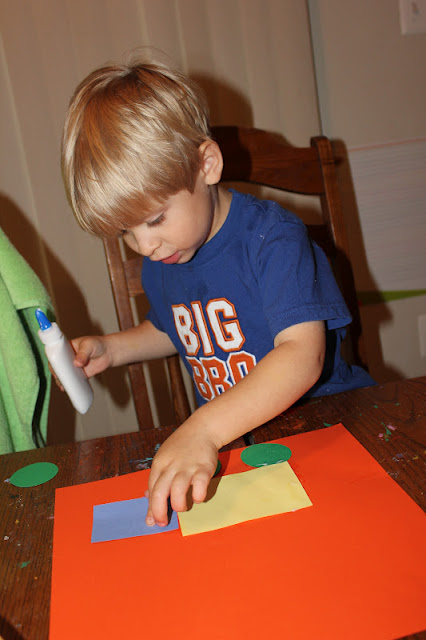 Momma's Fun World: Make art with shapes