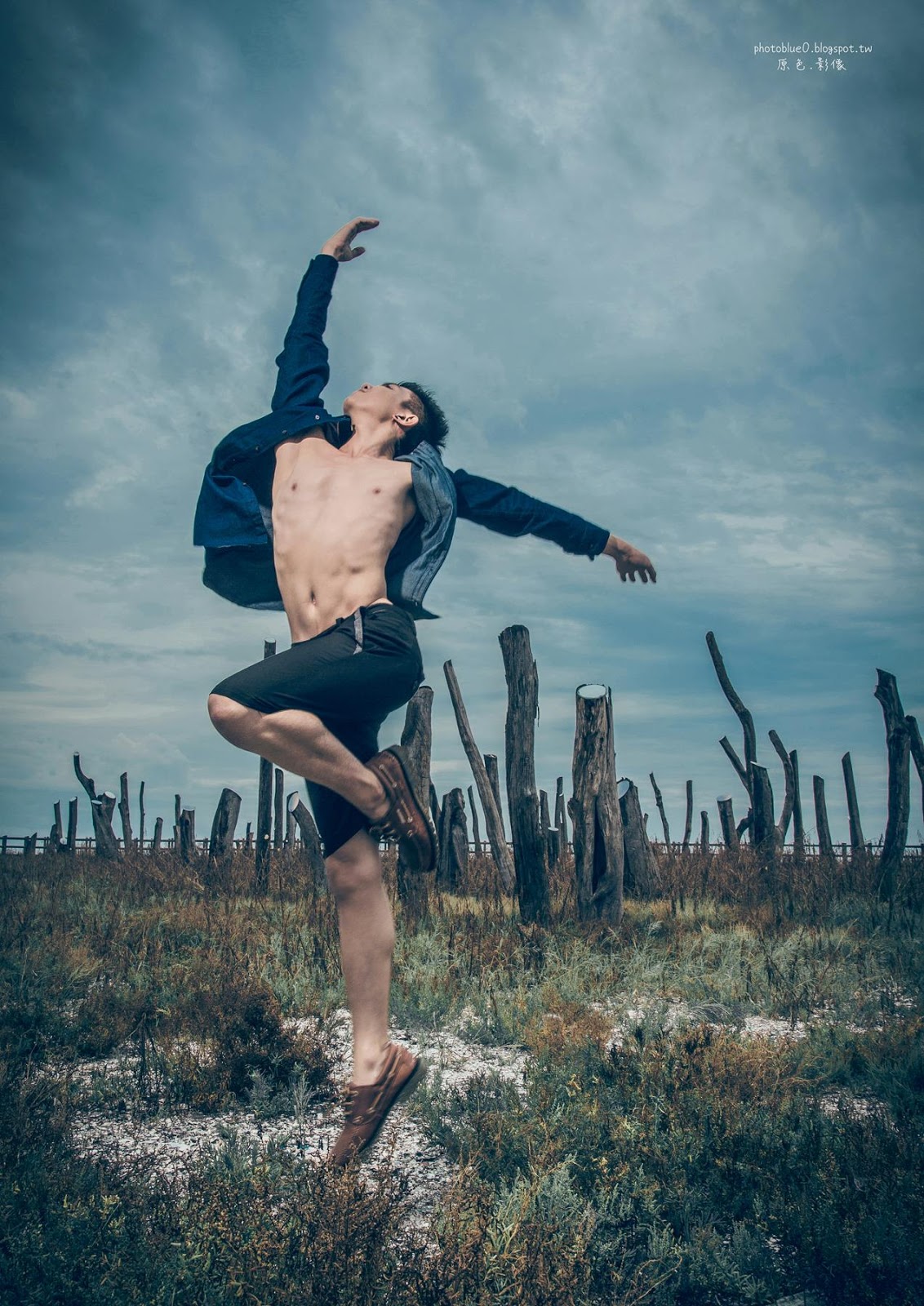 HOT MALE MODELS: Blue Man 42