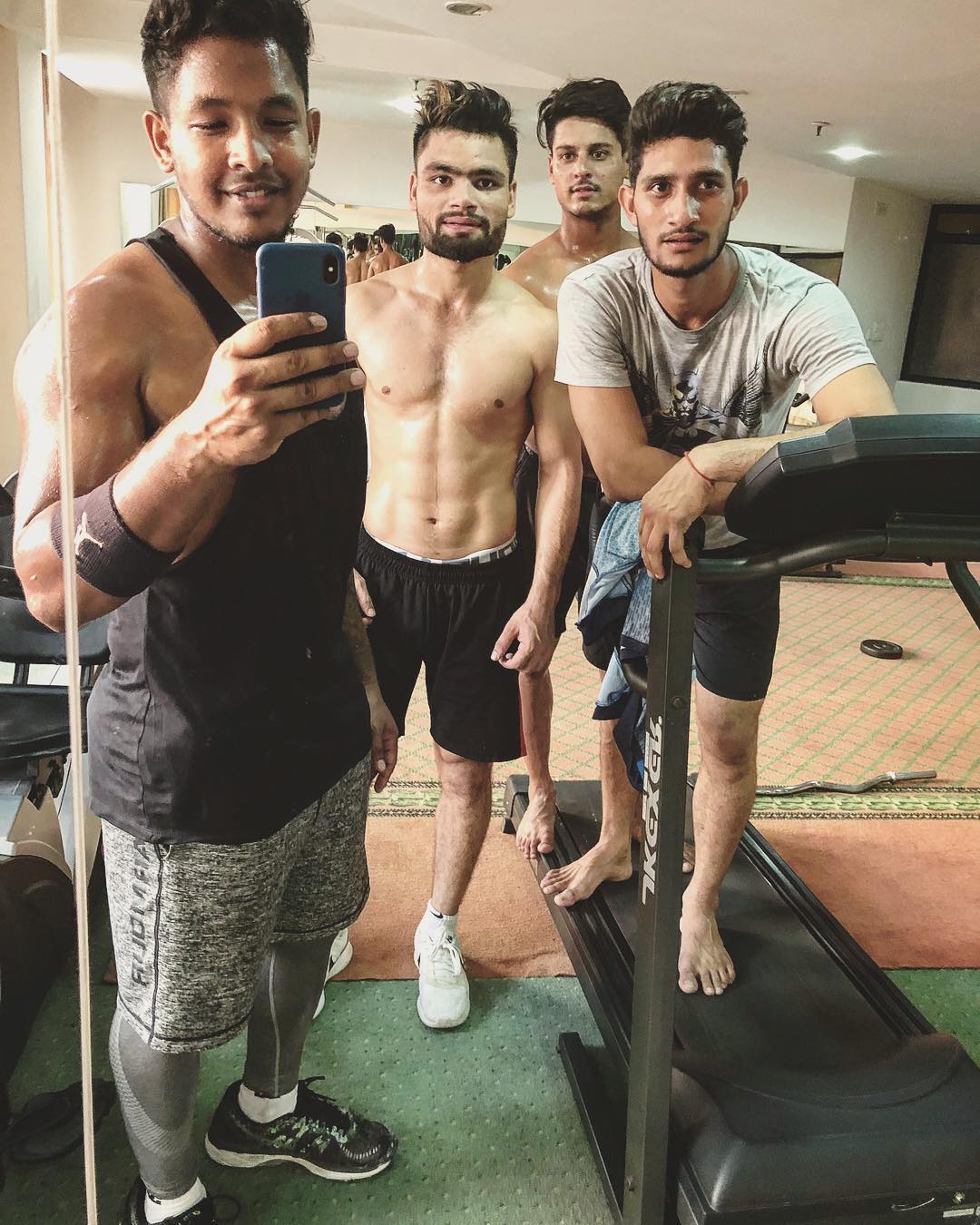 Akshdeep Nath - Shirtless & Hot Cricketers