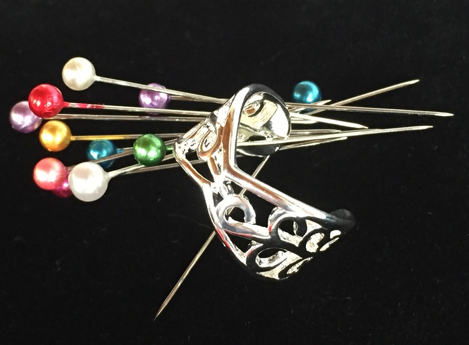 Quiltessa: Patchwork palette: Sewing jewelry