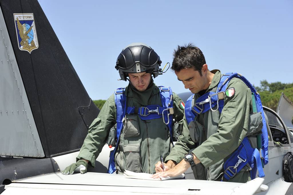 HOW TO BECAME AN ITALIAN AIR FORCE PILOT - Blog Before Flight ...