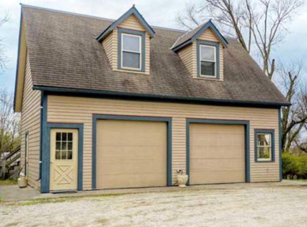 Sweet House Dreams: Banta House, 1897 Victorian in Osceola, Iowa