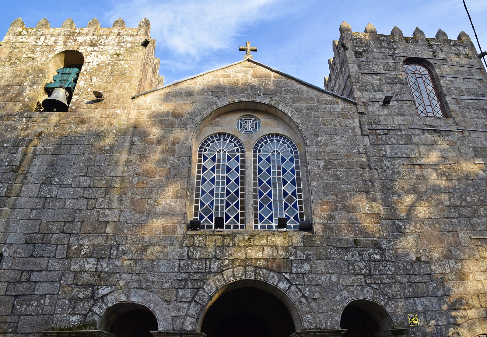 REVISITANDO A HISTÓRIA: MOSTEIRO MEDIEVAL de PEDROSO