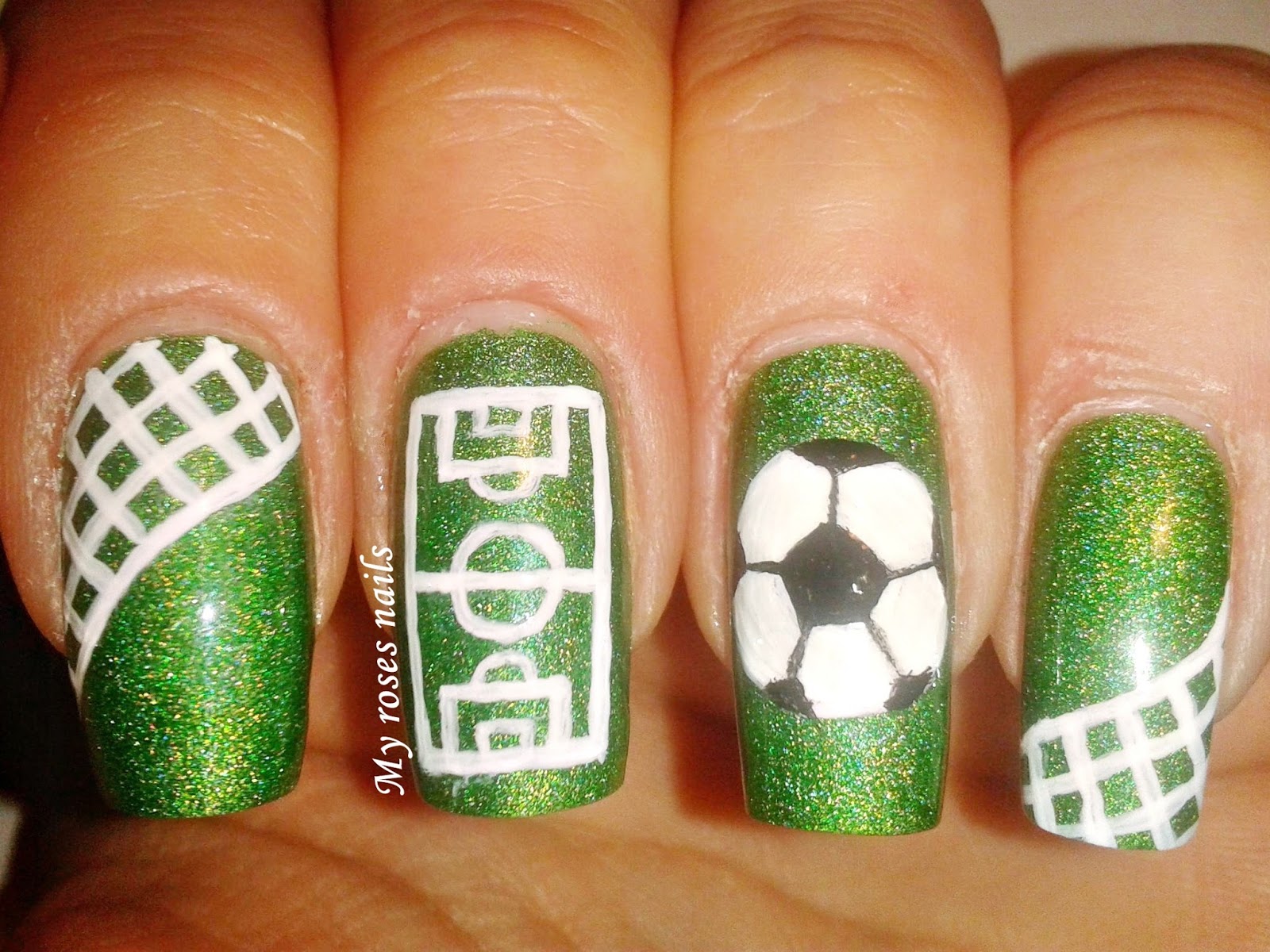 My roses nails: Soccer nails