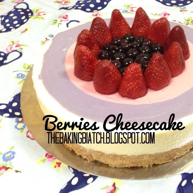 The Baking Biatch || by Cynthia Lim: Cynthia's Berries Cheesecake