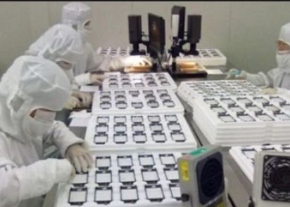 Latest Technology Information: Manufacturing Apple iphones going to ...