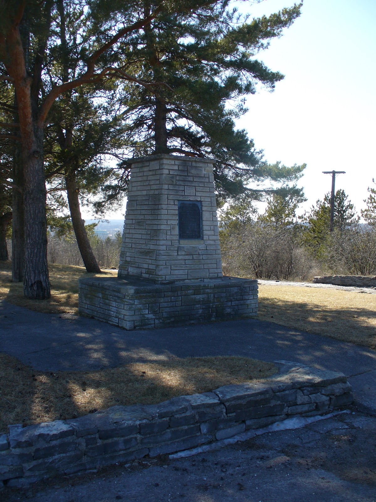 Ontario War Memorials: Peterborough - Ashburnham Memorial Park