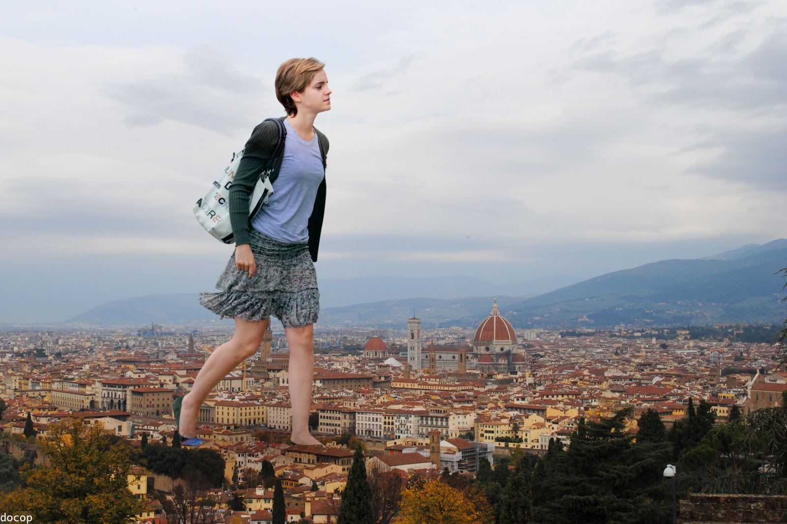 docop's size blog: Giantess Emma Watson in Town