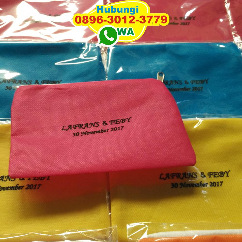Souvenir Dompet kain Furing / Spunbond | Souvenir Pernikahan