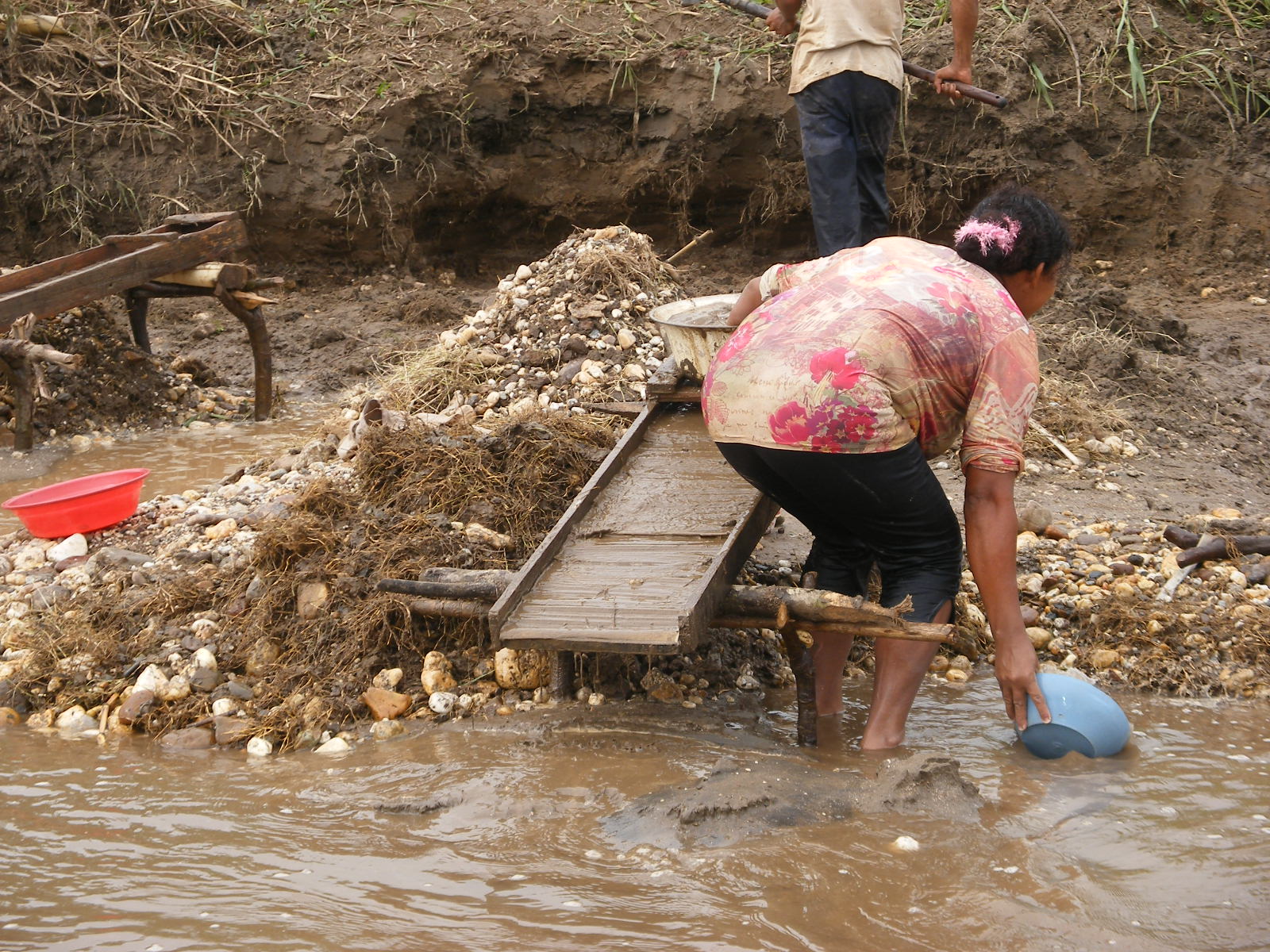 Alcaldía de Bonanza inicia proceso de ordenamiento a la Mina Artesanal