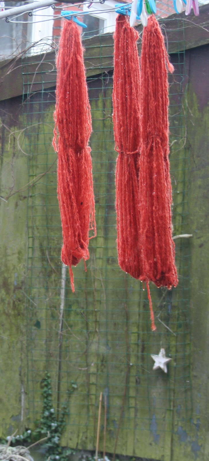 Natuurlijk Madelief: Verven met meekrap.