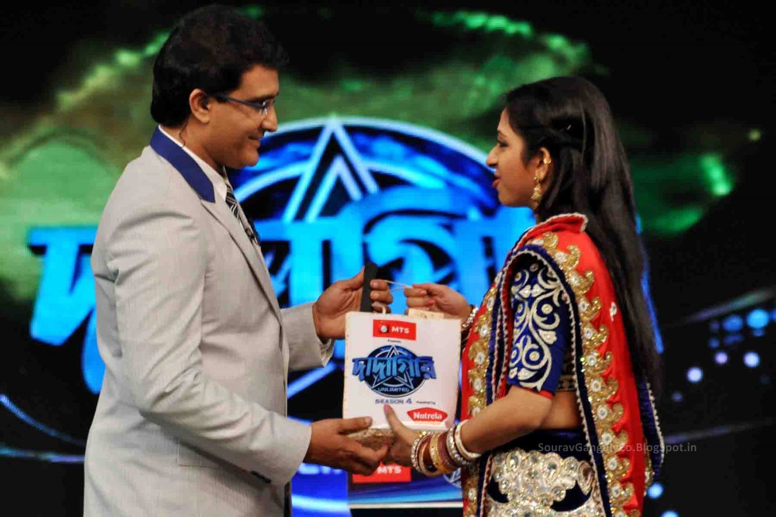Pics : Sourav Ganguly's DADAGIRI Unlimited Season 4 - 2013 ...