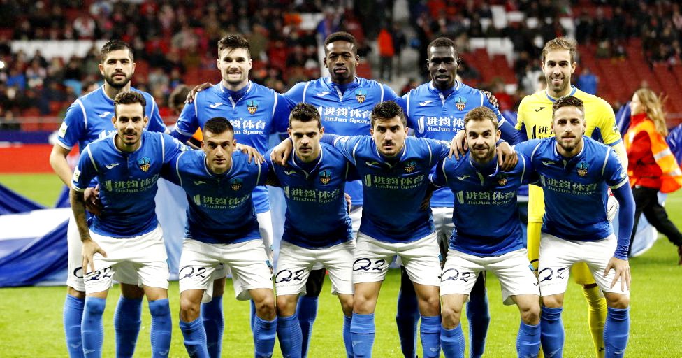 EQUIPOS DE FÚTBOL: onces históricos y actuales