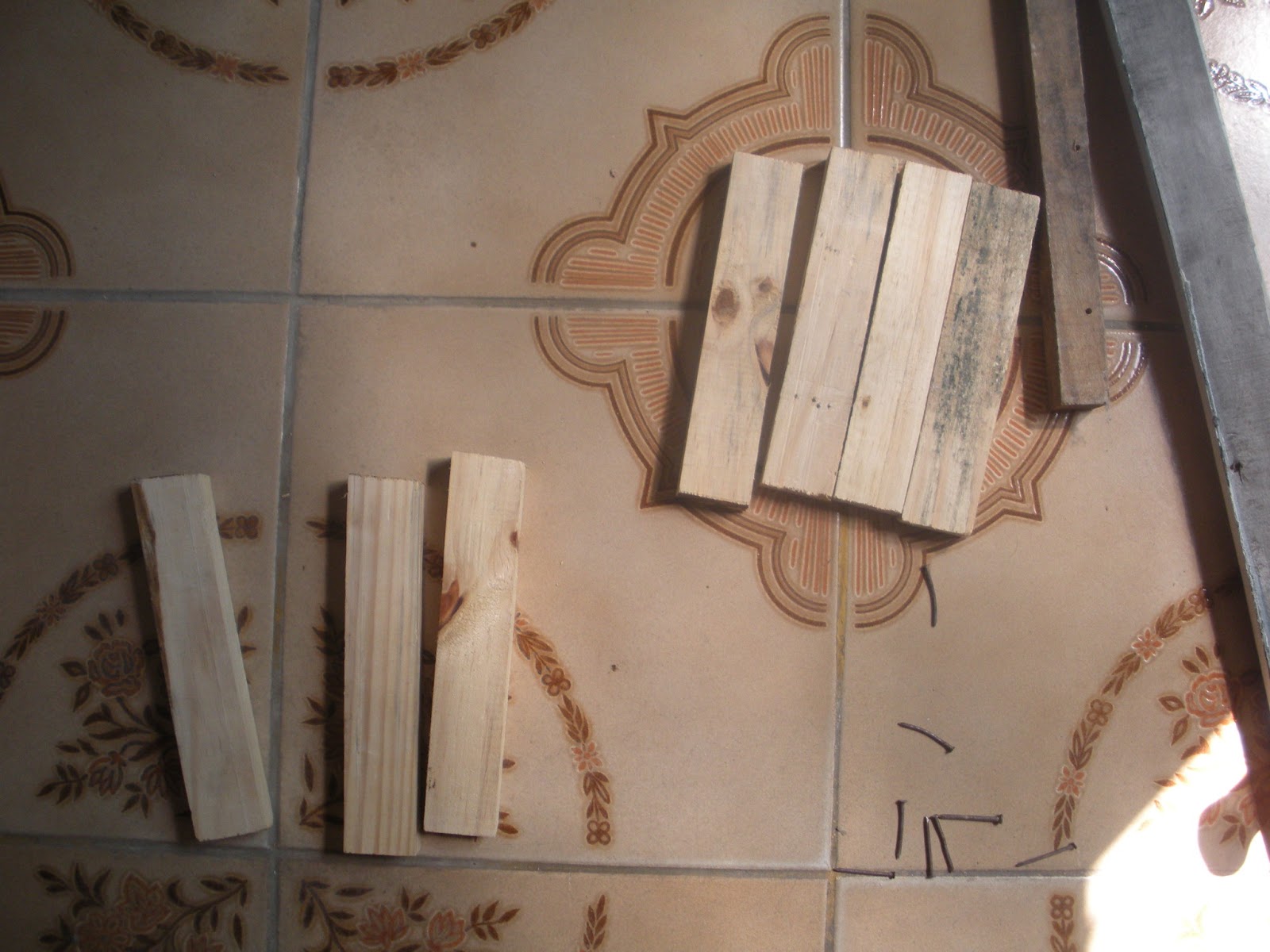 Refazendo Minha Casa: Consertando a Base da Cama (a cama quebrou)