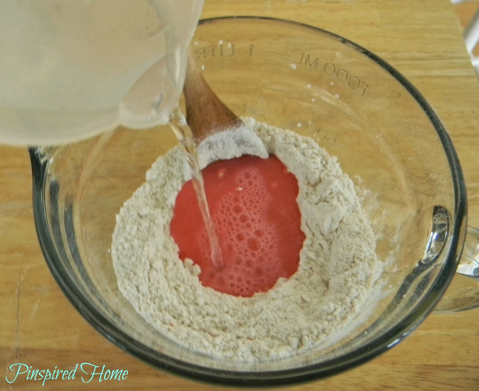 Pinspired Home: Kool Aid Playdough Mix with FREE Printable!