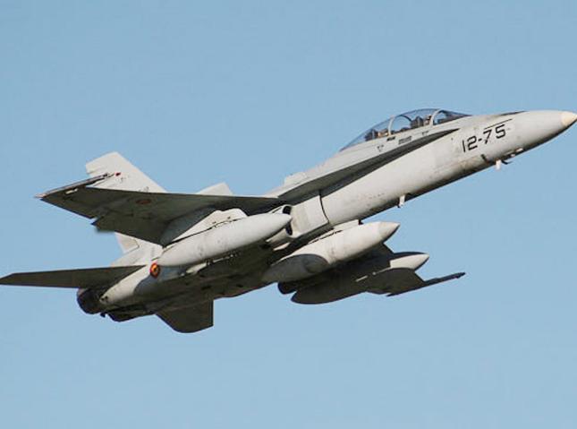 Un Eurofighter, un F-18 y un Harrier sobrevolarán Cataluña una semana ...