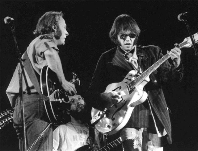 STILLS ALONE: STEPHEN STILLS VISTO POR NEIL YOUNG STILLS ALONE: STEPHEN STILLS VISTO POR NEIL YOUNG