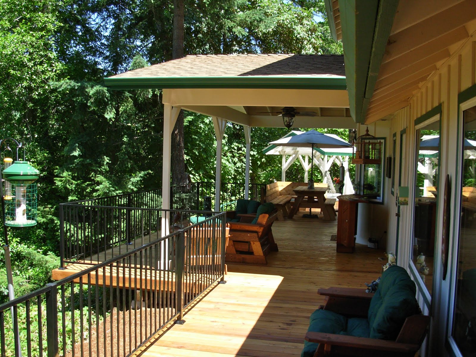 Home on the Rogue: The new overhang addition and deck!