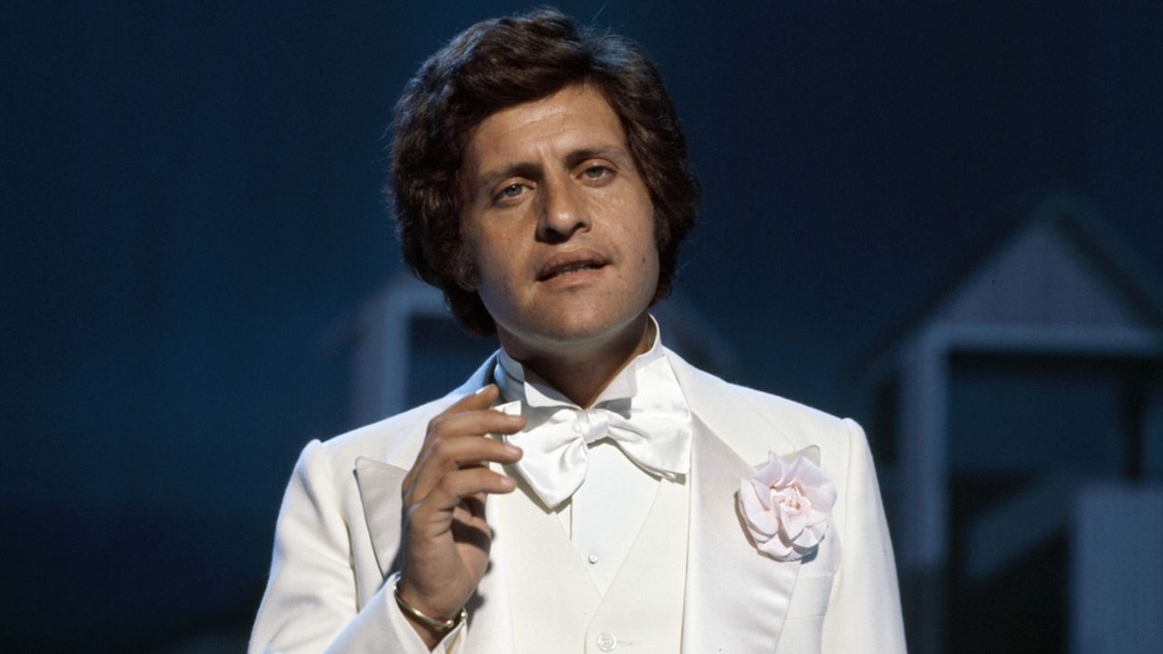 Pavé dans la mare: Joe DASSIN : Chanteur
