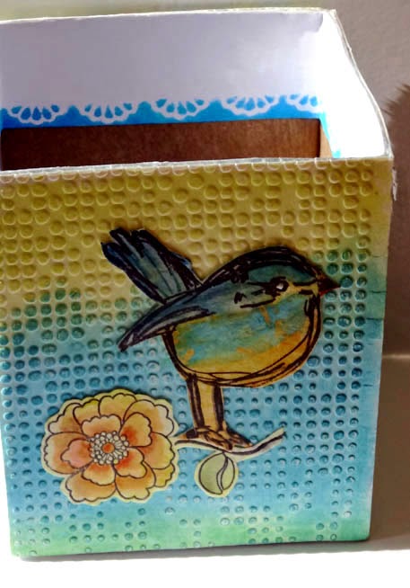 Far North Designs: Repurposing tall tissue boxes