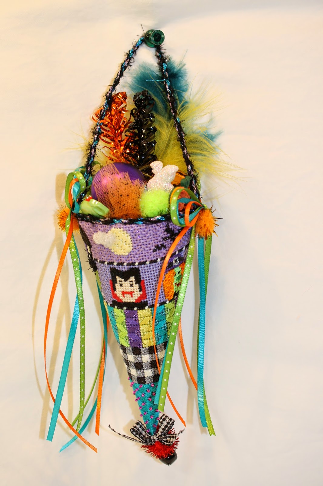 Split the Needles: Halloween Candy Crush