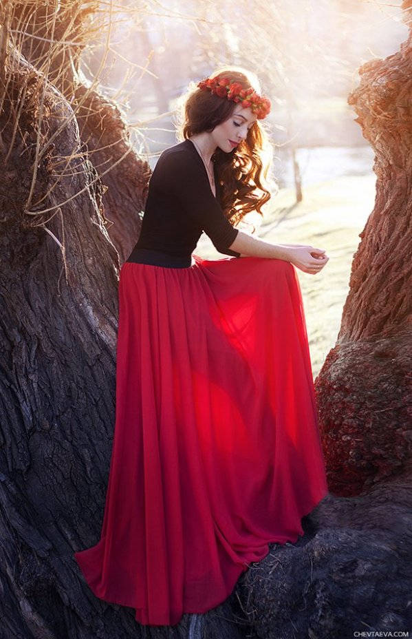 full2mazaa: Hot Pics When Sun Shines Through A Dress & Makes It Look ...