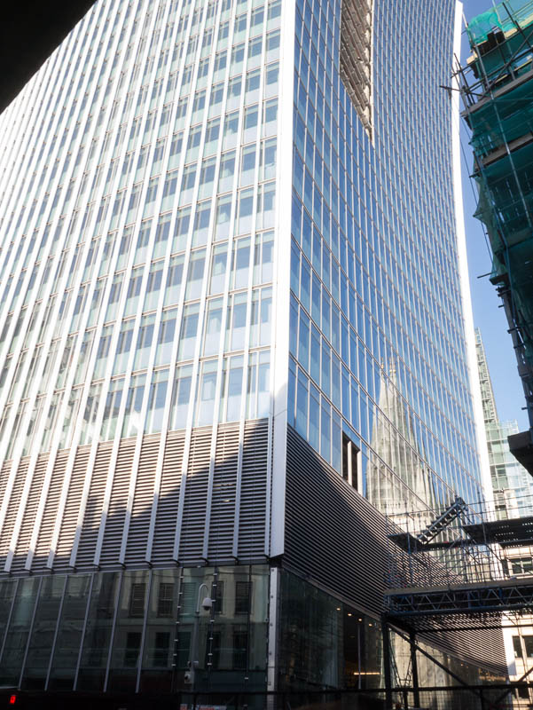 Fresh eyes on London: Walkie Scorchie