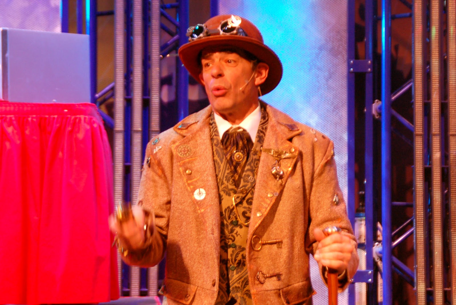 Disney Sisters: 52 Weeks of Limited Time Magic at Disneyland and Walt ...