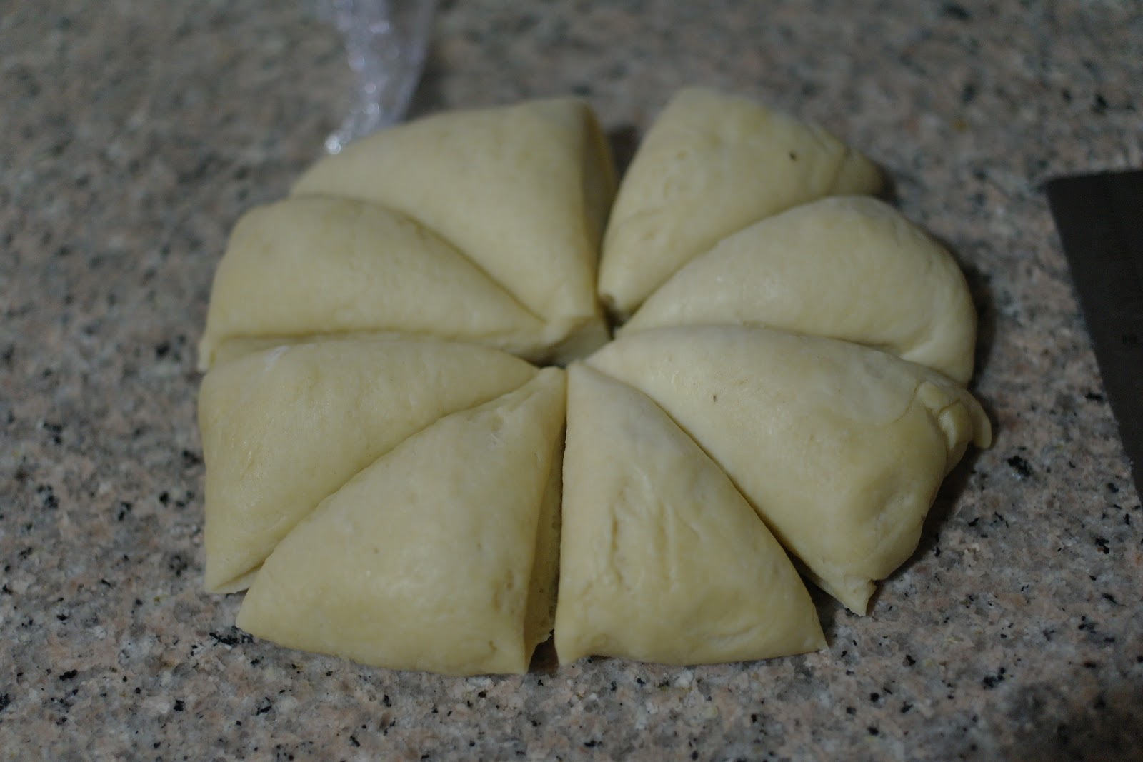 the artistic way: Making Ojalda aka Panamanian Fried Bread