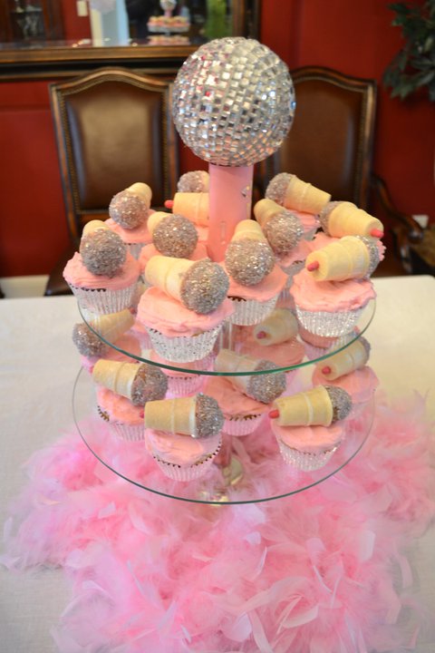 Mixed-Up Cupcake Creations: A Simply Delicious Mix Up!