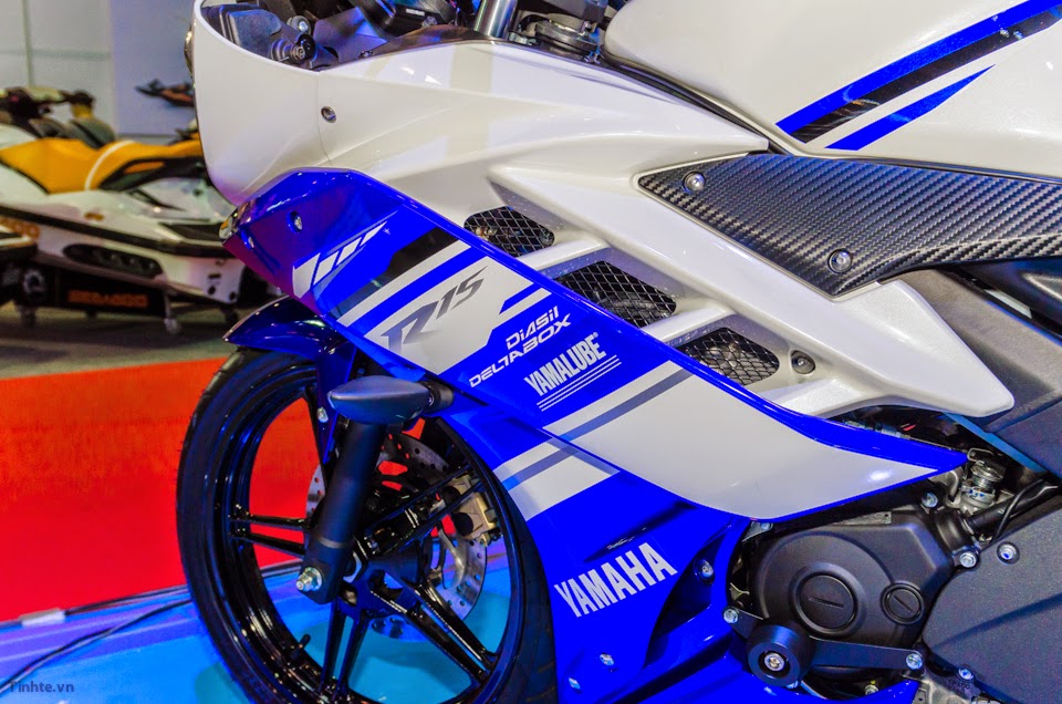 Galeri Foto Yamaha R-15 Lengkap | Kabar Otomotif Indonesia