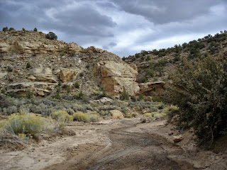 The Southwest Through Wide Brown Eyes: Thompson Springs, a Mostly Ghost ...