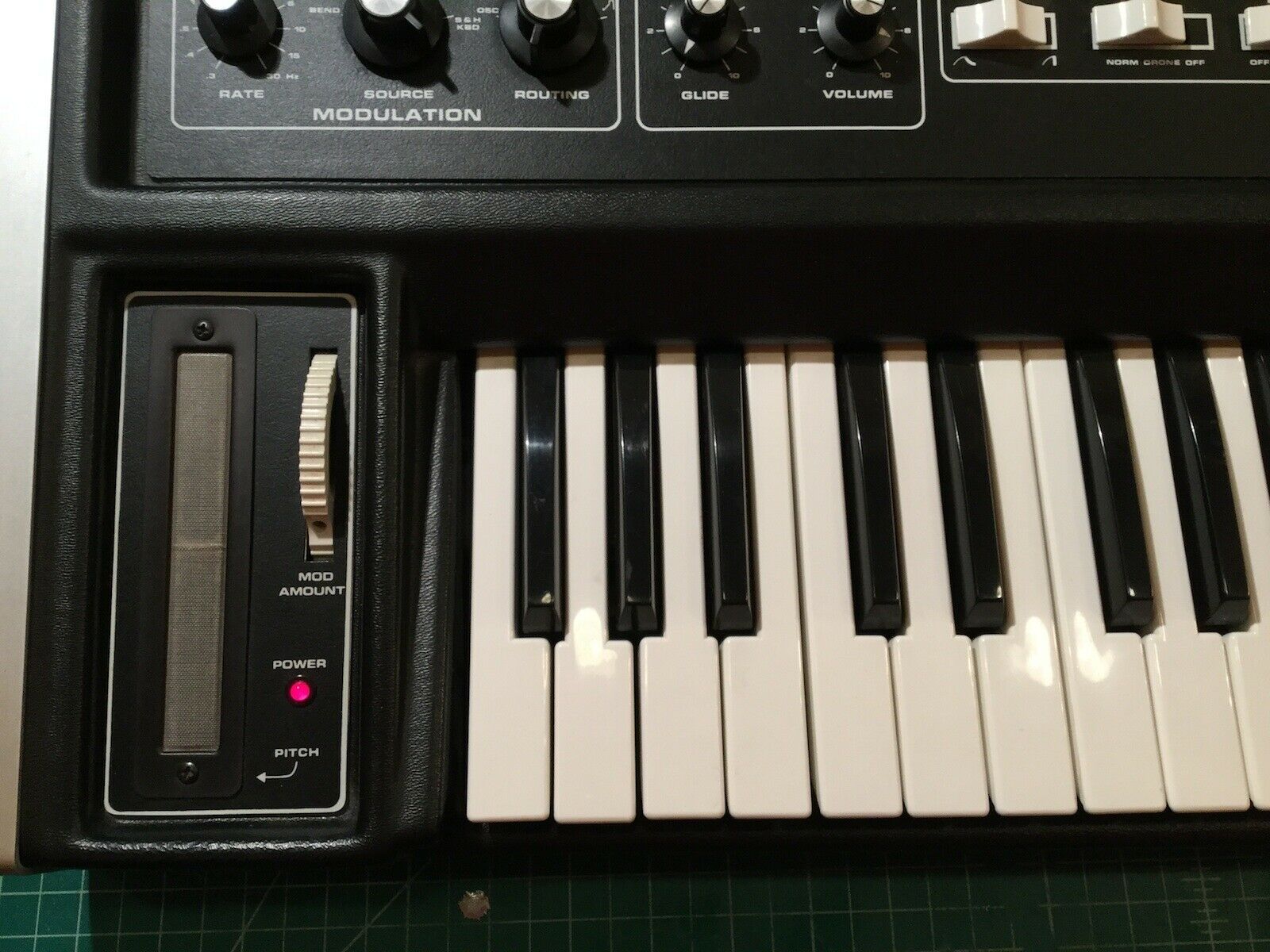 MATRIXSYNTH: Moog Micromoog Analog Mono Synthesizer w/ CV/Midi Converter.