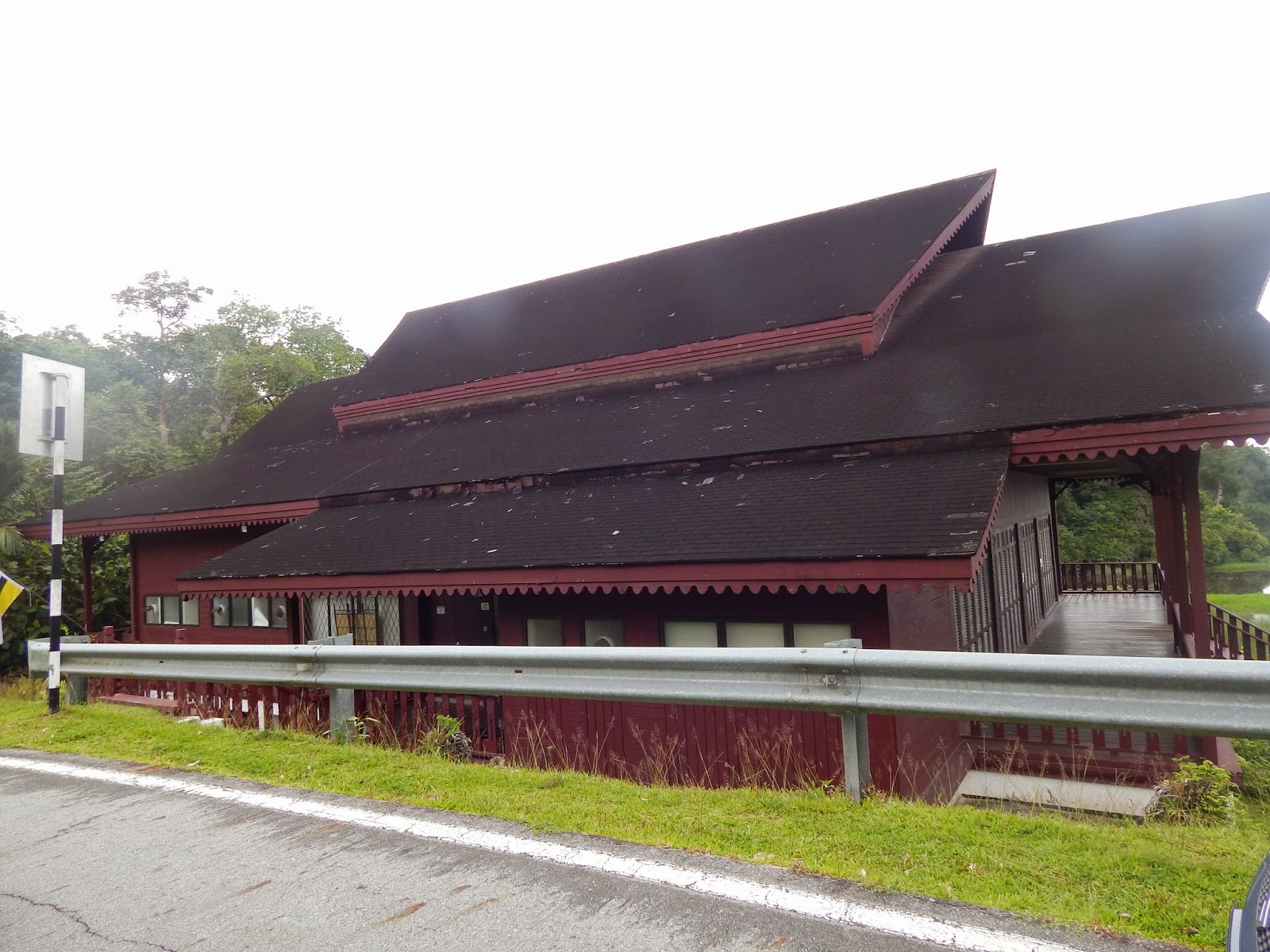 The Amazing place in BRUNEI DARUSSALAM : tasek merimbun tutong - Brunei